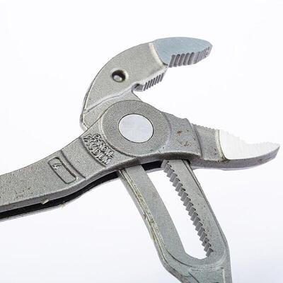 世G系列快调式大开水452泵钳8‘10达