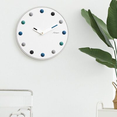 Mandelda免打孔钟表现代简约挂钟客厅家用时尚2023新款艺术时钟