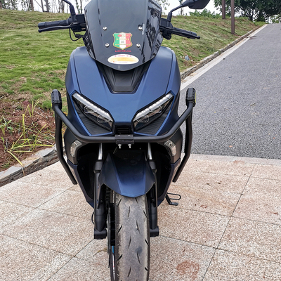适用于龙嘉Vmax300保险杠前护杠改装K配件货架尾箱架脚踏板防摔杠