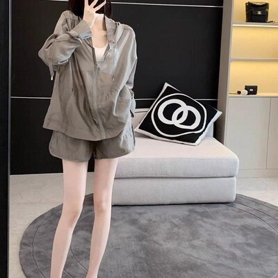 胖mm300斤大码户外遮阳休闲防晒衣运动薄外套高腰短裤两件套装女