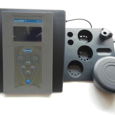 sensION+台式电导率分析仪 EC71主机，5070电导率/温度电