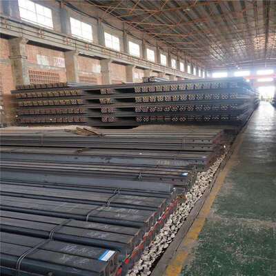 轻轨p18 p15 p24 p30 路轨p38 游乐设备轨道 材质q235 重型轨道钢