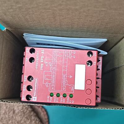 议价施耐德安全继电器XPSAS5140 全新原装正品，24V AC/DC，现货