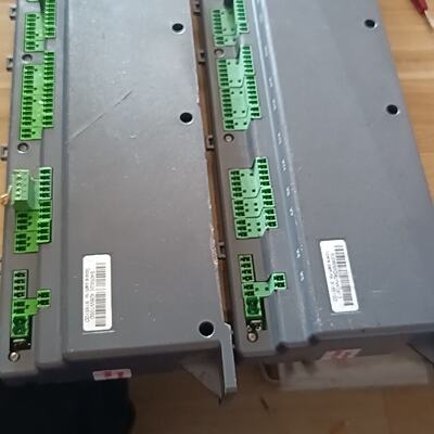进口正品STARCOOL控制器2台型号如图成色还可以功议价及维修！