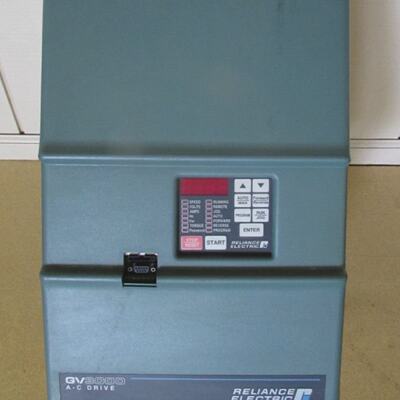 RELIANCEELECTRIC40V4151无传感器交流驱动器40HP380460VAC58AGV3