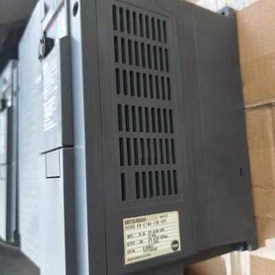 议价FRE74015KCHT变频器15kw新的没用过适用