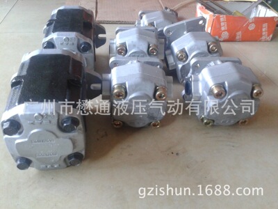 现货供应HTOQ叶片泵HDVQ2215-38-38-08FR,维护泵芯更换