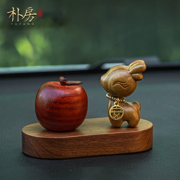 新款精雕平安绿檀小鹿汽车摆件高档家居摆件饰品百搭创意款送礼男
