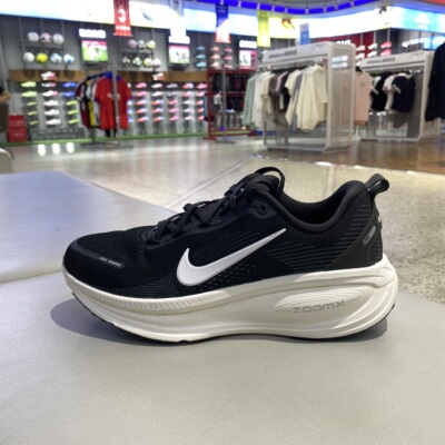 耐克男气垫减震低帮跑步鞋