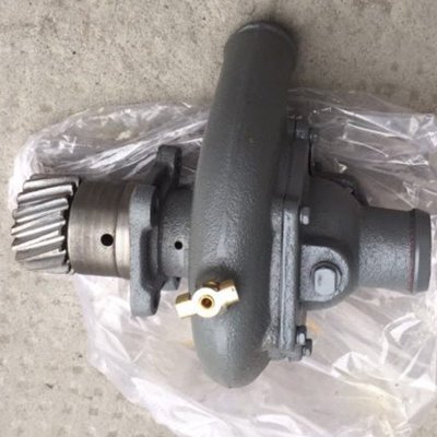 上柴 东风 6135AZD 柴油机 发动机 冷却水泵