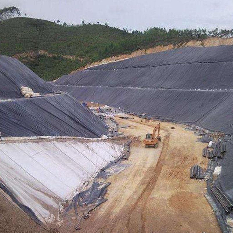 土工布毛毡保温防寒水程布黑心棉公路工毯路面养护泥保湿包装大棚