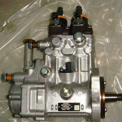 重汽豪沃A7 D12发动机配件 共轨喷油泵总成 VG1246080050