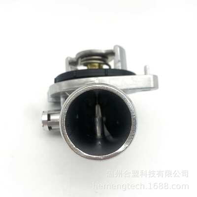 OE:902-3036XD适用克莱斯勒 2011-2017发动机冷却液出口