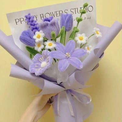 扭扭花郁金PDD10219玫瑰成品混香花束工小清新情人节礼物送搭男女