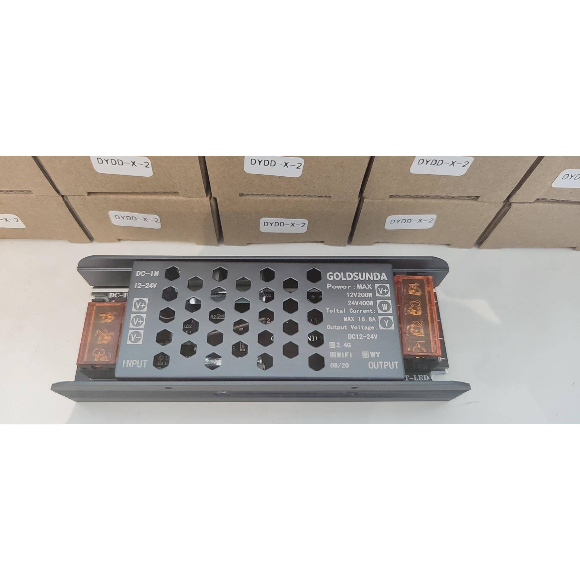 2.4G低压灯带控制器12V100W24V200W双色灯带控制器12V200W24V400W