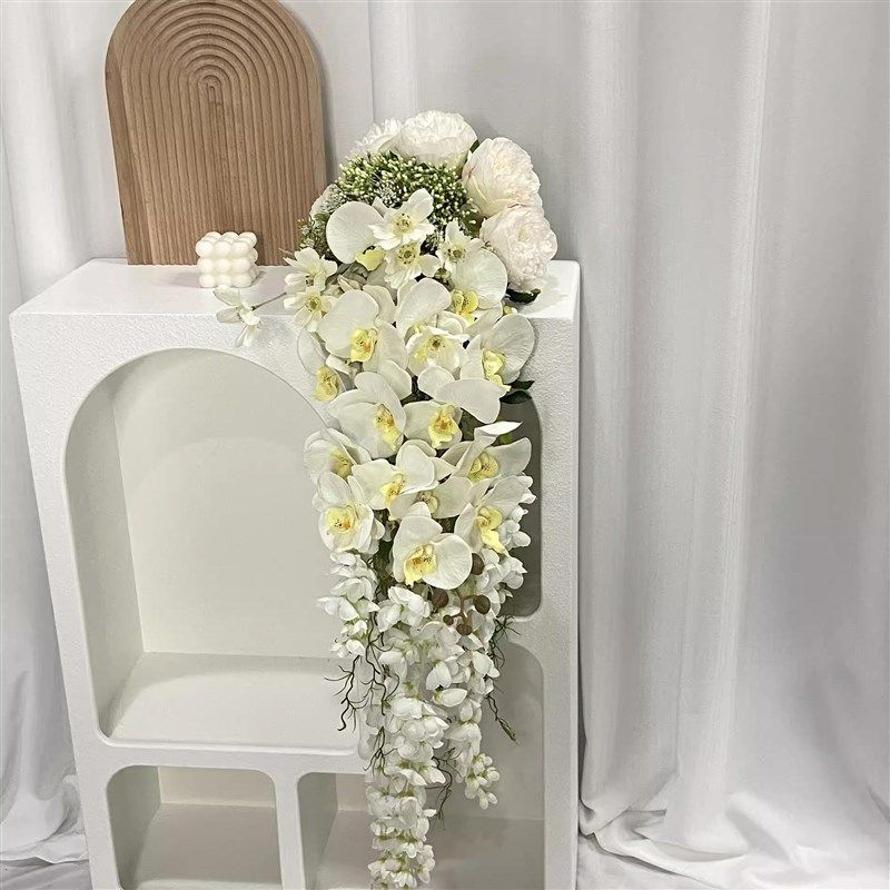 法式民国高级复古婚礼白色仿真花瀑布手捧花新娘领证结婚花束道具