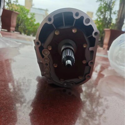 批发汽车零件 33033-35692用于Hilux手动变速箱总成