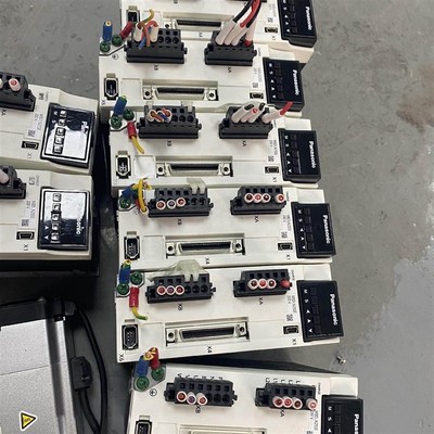 伺服MBDLN25SE MHMF042L1V2M