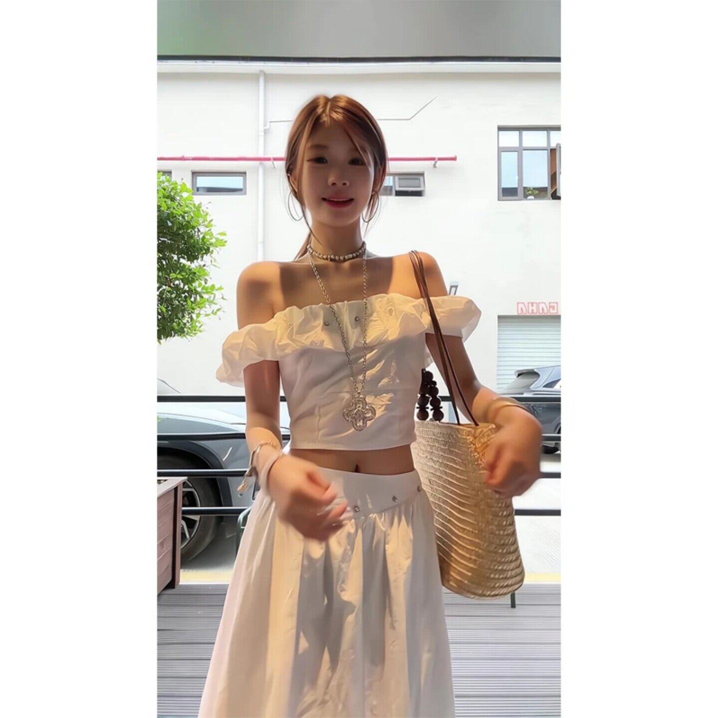 套装2026新款女装夏韩系设计感气质短款一字肩上衣高腰显瘦半身裙