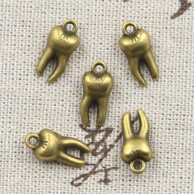 20pcs Charms 3D Zombie Tooth Teeth Molar 16x8x5mm Antique Br