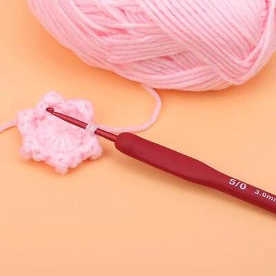 Aluminum Crochet Hooks With Silicone Handle Yarn Knitting Ne