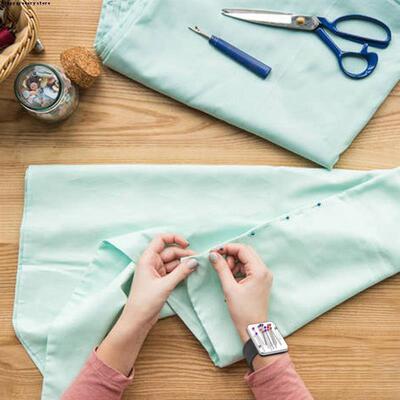 new3 Colors Sewing Pincushion Wrist Hand Magnetic Needle Pad