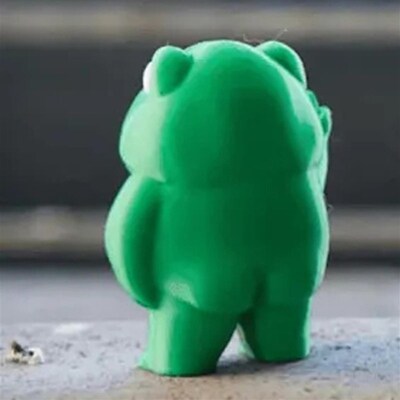 Rebellious Frog Figurine小青蛙树脂摆饰 中指小青蛙工艺品摆饰