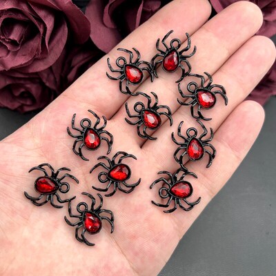 10pcs Blood Red Spider Pendant  Gothic Tarantula Pendant, Wi