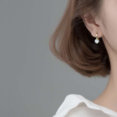 Commuting Elegant Short Ear Buckle Niche Simple Design Sense