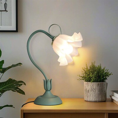 Vintage bedside lamp, flower lamp, living room decoration la