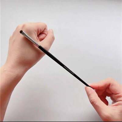 1pc Detail small Eyeshadow Make up brush  hair Precision Eye