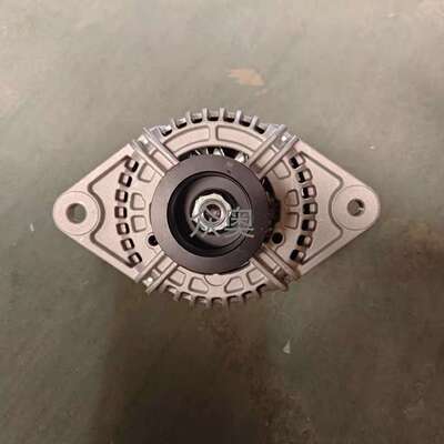 适用沃尔沃TAD1351VE发电机22117421发电机0124655019充电机24V