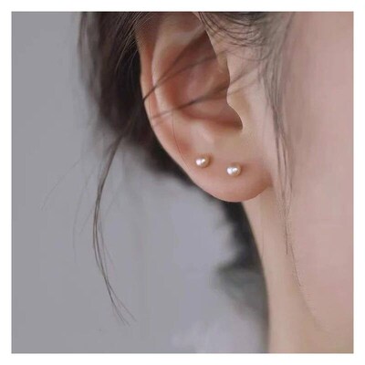 Natural 5-6mm bread freshwater pearl and 14KGP stud elegant