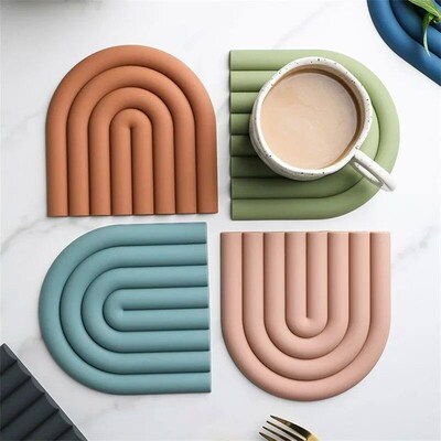 Thickened Kitchen Casserole mat Rainbow Silicone Table Mat C