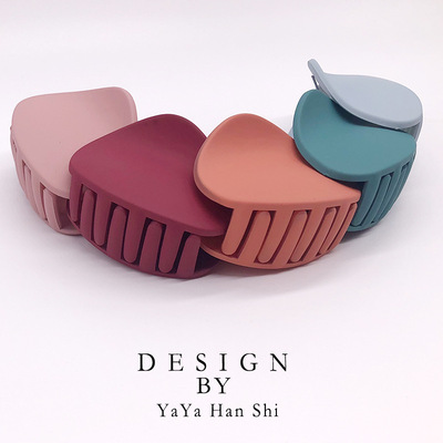 New Solid Color Hair Clip Mini Hair Claw Clip Barrettes Swee