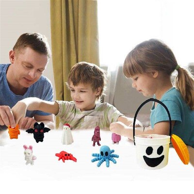 8pcs 3D Printed Mini Animals Set with Container Pumpkin Bat