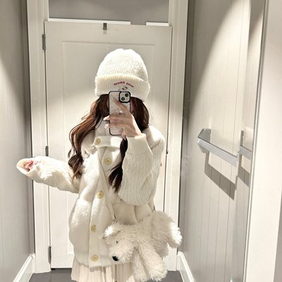 2025秋冬甜美小狗刺绣针织开衫女半高领单排扣保暖毛茸茸毛衣外套