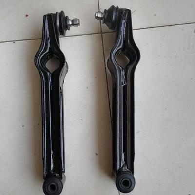 适用于雷晶D90T90S90电动车下支撑臂下摆臂配件
