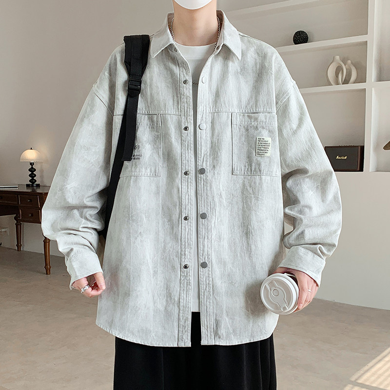 春季青少年2026韩系牛仔翻领外套潮牌扎染个性按扣设计百搭夹克