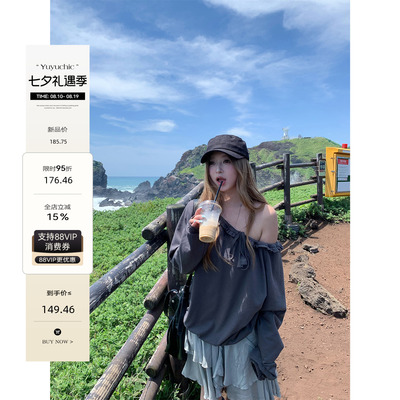 鱼鱼来咯 尼斯旧街 微胖mm斜领一字肩领口抽绳长袖卫衣气质上衣秋