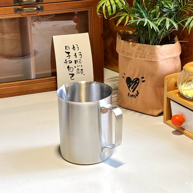 304不锈钢量杯烘焙带刻度毫升厨房家用量筒豆浆杯奶茶店专用水瓢