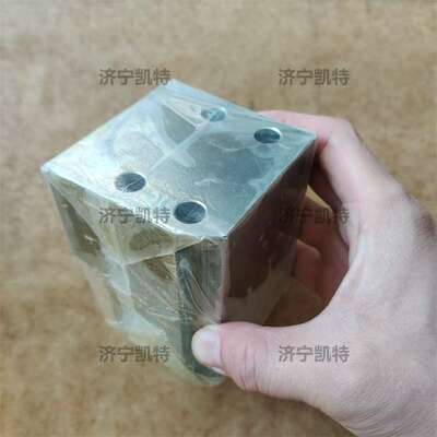 小松PC400/450-8挖掘机配件 208-62-71821/71820液压泵上连接块