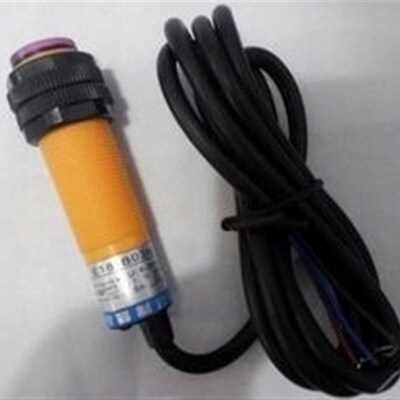 漫反射型 红外光电开关 NPN三线常开 E18-B03N1感应距离30CM