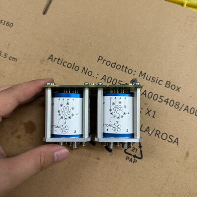 议价RADIALL射频同轴开关R573403610R573403611R573403612