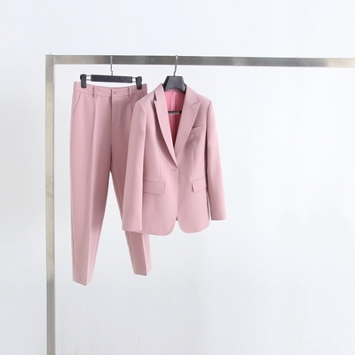 粉色气质款西装套装修身显瘦
