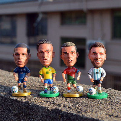 C罗梅西内马尔人偶手办