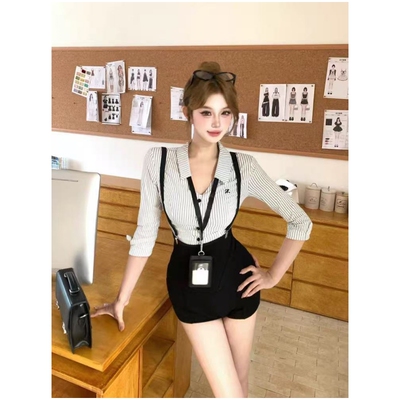 御姐风辣妹背带包臀裙两件套