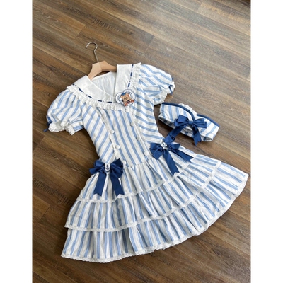 海军领条纹蝴蝶结蛋糕连衣裙