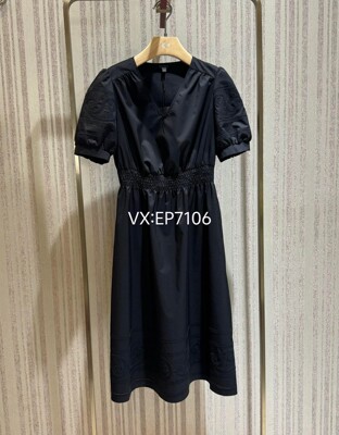 大雅家春夏款黑色法式泡泡袖收腰茶歇连衣裙 HFJEC4619A-3599