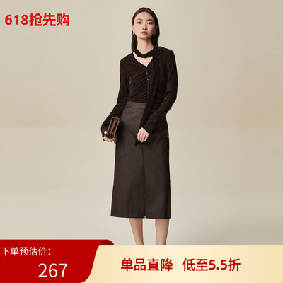 XG/雪歌2025年冬季新款百搭V领丝绒显瘦长袖打底上衣XK401012A172
